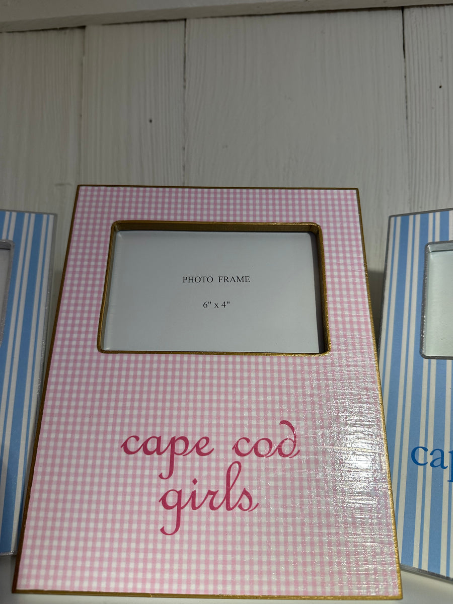 CAPE COD GIRLS – Buoys On Main